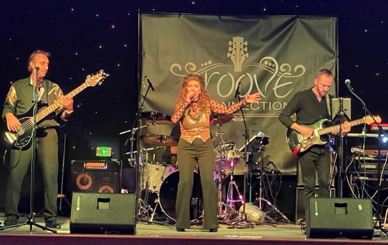 Groove Connection - Walnut Tree Inn, Northampton